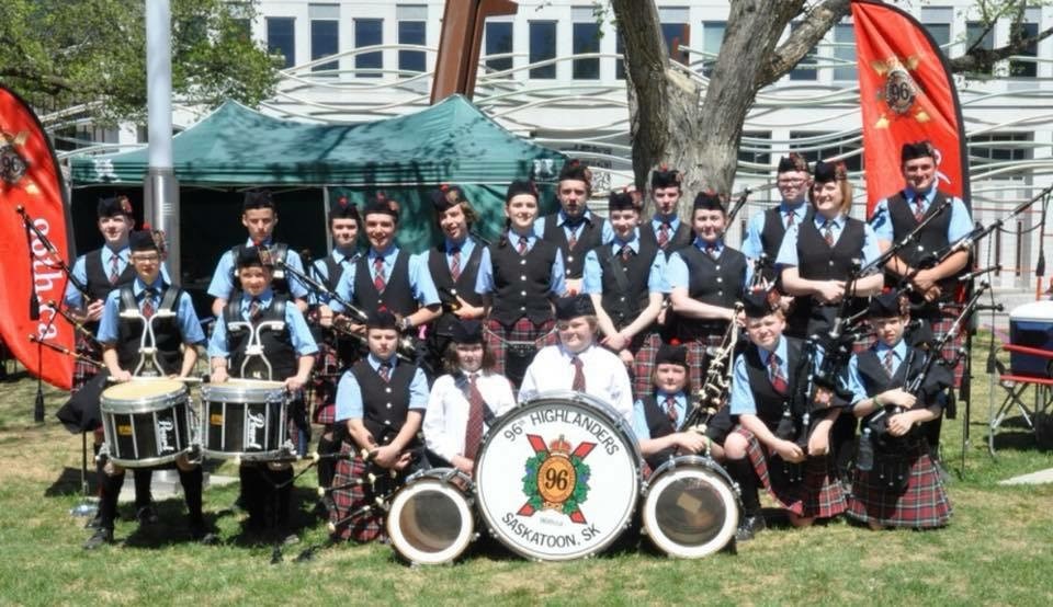 96th Highlanders Pipes & Drums: Parade & Opening Ceremonies 12 pm ...